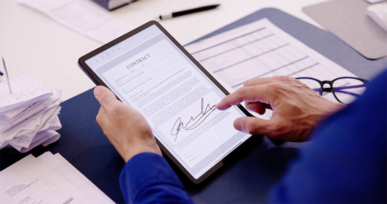 Adobe Acrobat vs Acrobat Sign: Comparing The Best E-signature Solutions ...
